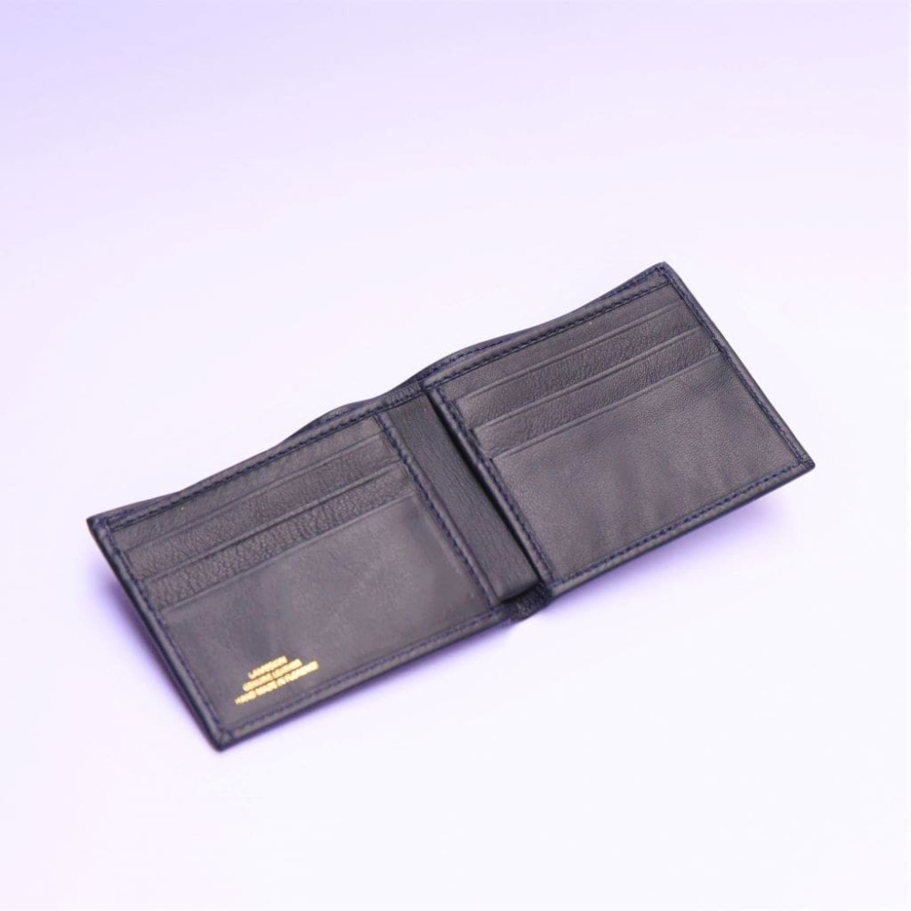 Leather wallets Made in Italy.